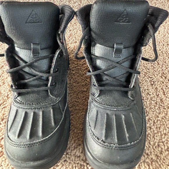 Nike | Shoes | Nike Snow Boots Boys Size 2 Youth | Poshmark